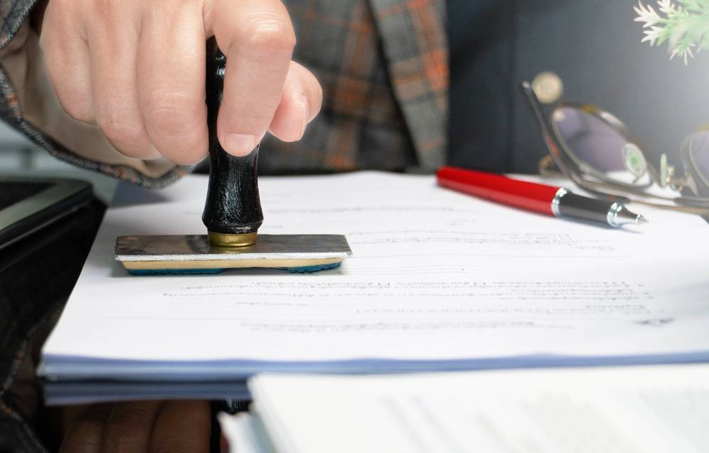 Traduction assermentée : l'habilitation par les autorités - – 9h05 ...